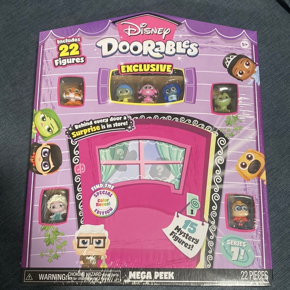 Doorables Series 7 Mega Peek